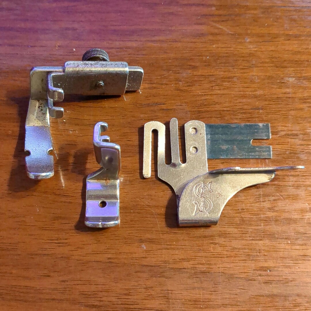Three Vintage Genuine Singer Sewing Machine Low Shank Feet; 121877 ...
