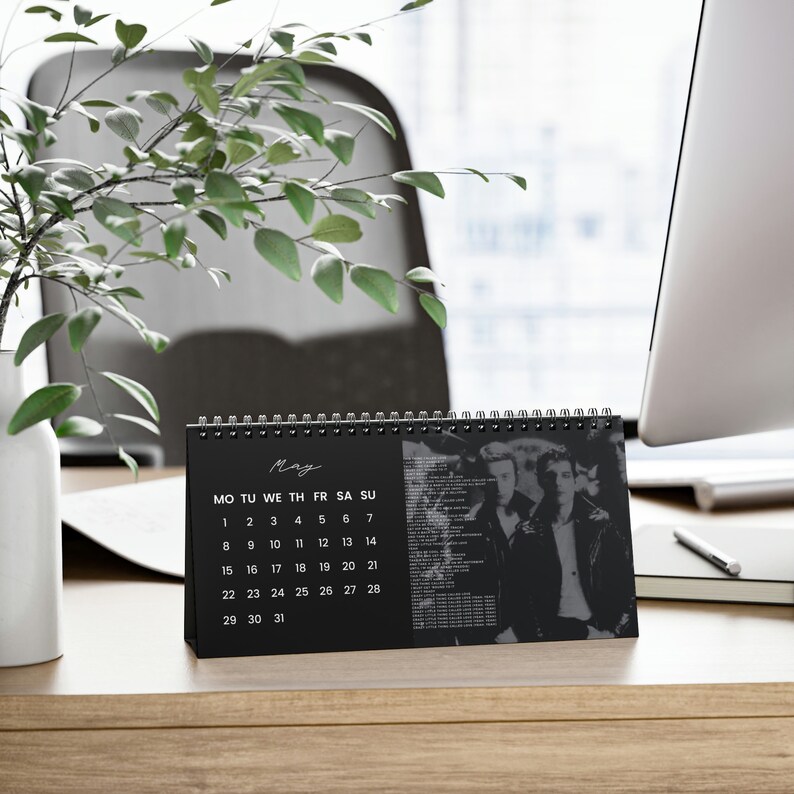 Queen Calendar Special Edition Desk Calendar Calendar - Etsy