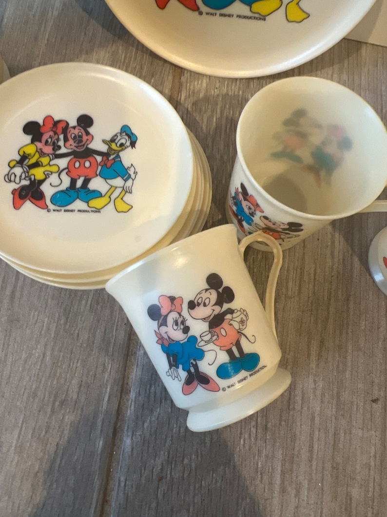 Vintage Mickey Mouse Plastic Dish Set - Etsy