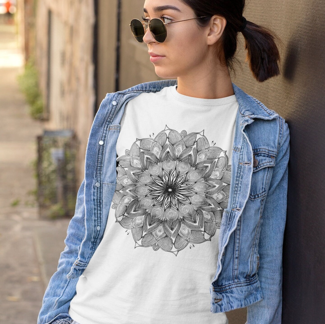 Mandala Art Shirt Sacred Geometry Shirts for Women Mandala - Etsy