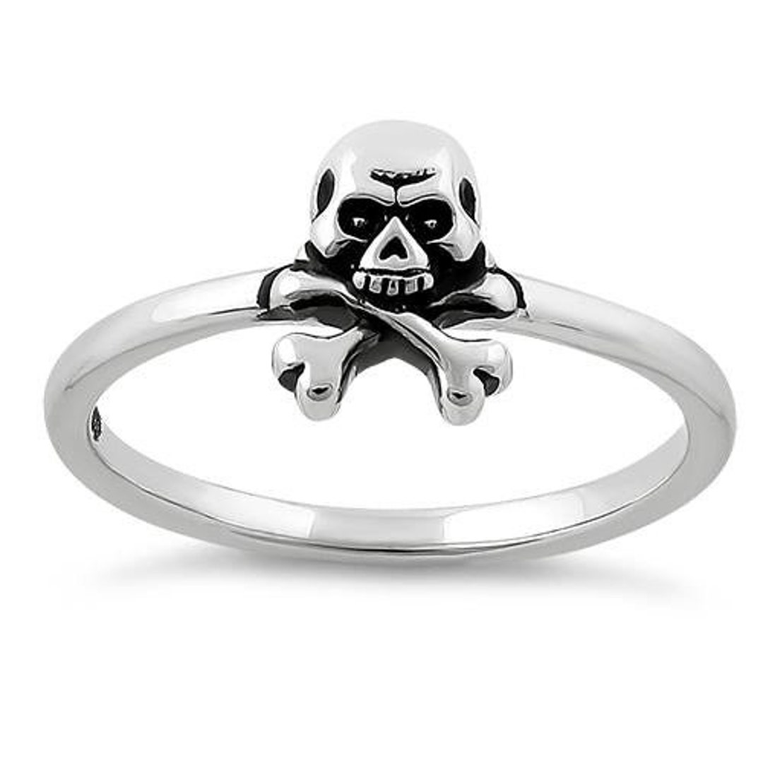 Jolly Roger Skull Ring, Tiny Skull and Crossbones Ring, Sterling Silver ...