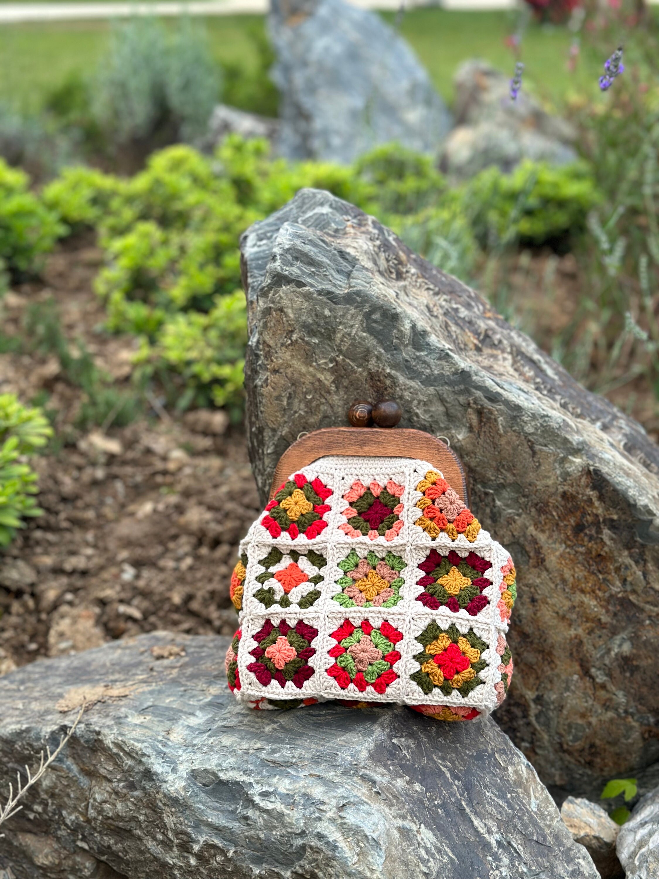 Vintage and Minimalist Granny Squares Clutch Bag With Wooden Clasp ...