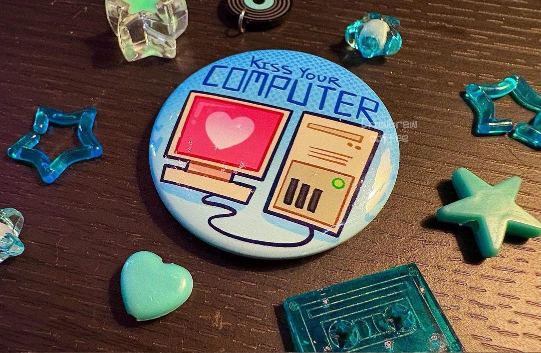 Kiss Your Computer - Objectum/robot Lover 44mm Button Pin/badge - Etsy