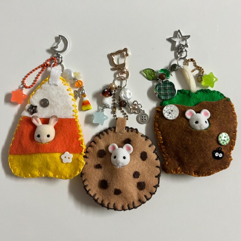 Felt Keychain - Etsy