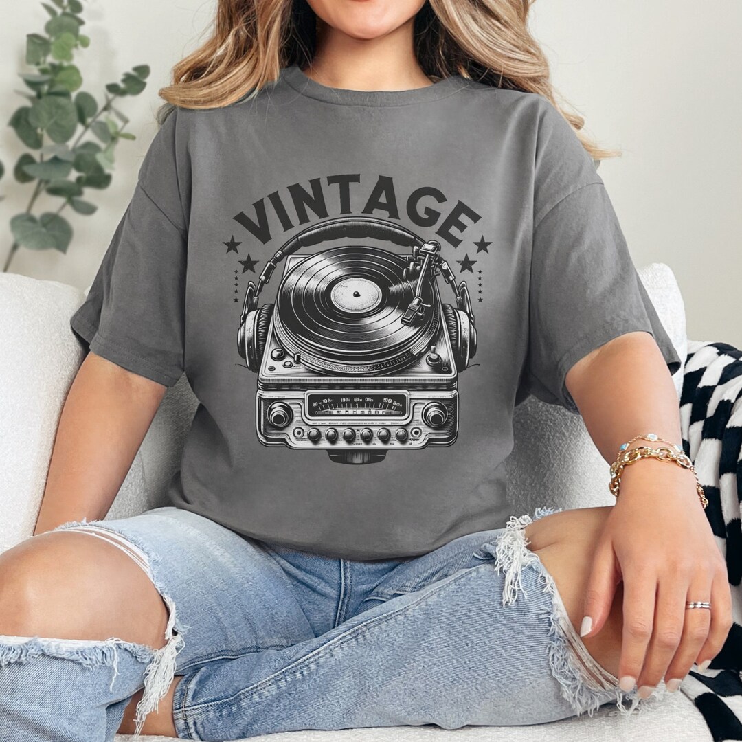 Vintage Record Player Tshirt Classic T-shirt 80's Music Shirt Vinyl ...