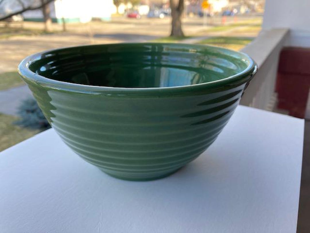 Bauer Ringware #30 Mixing or Cereal Bowl, Olive Drab, Deep, Glorious ...