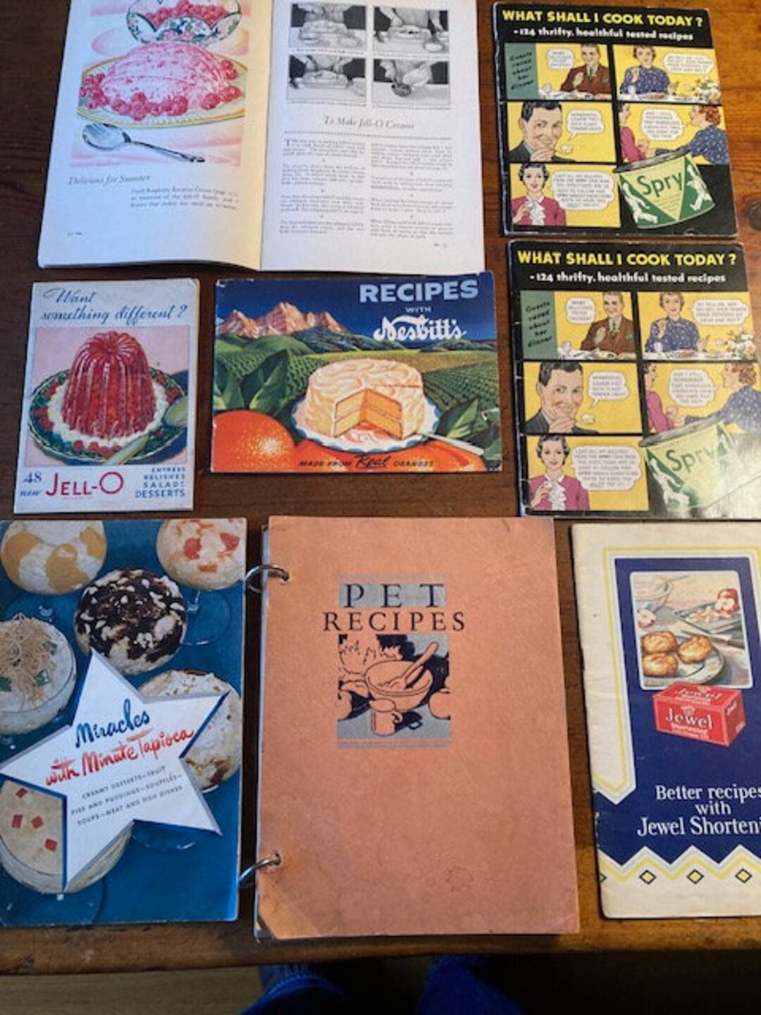 8 Mini-cook Books, Pamphlets, 1930-1940, Lush, Colorful Illustrations ...