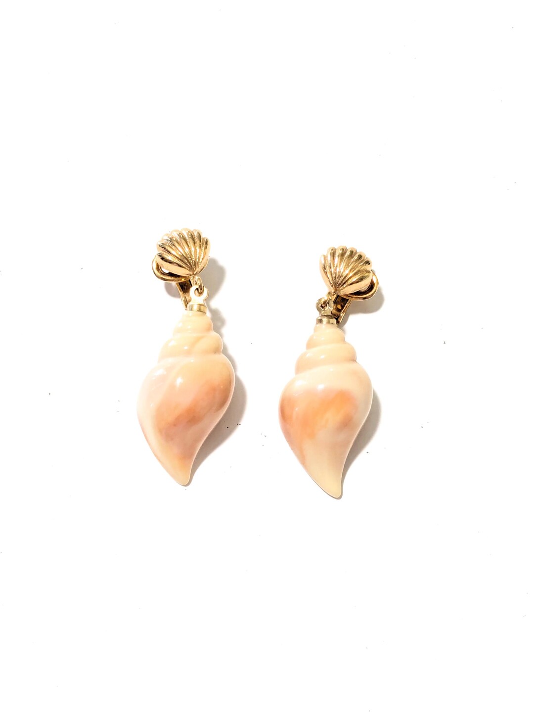 Vintage 70s Avon Seashell Clip on Earring Peach Colored Faux Conch ...