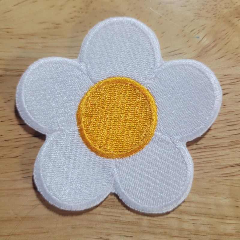 Embroidered Daisy Patches - Etsy