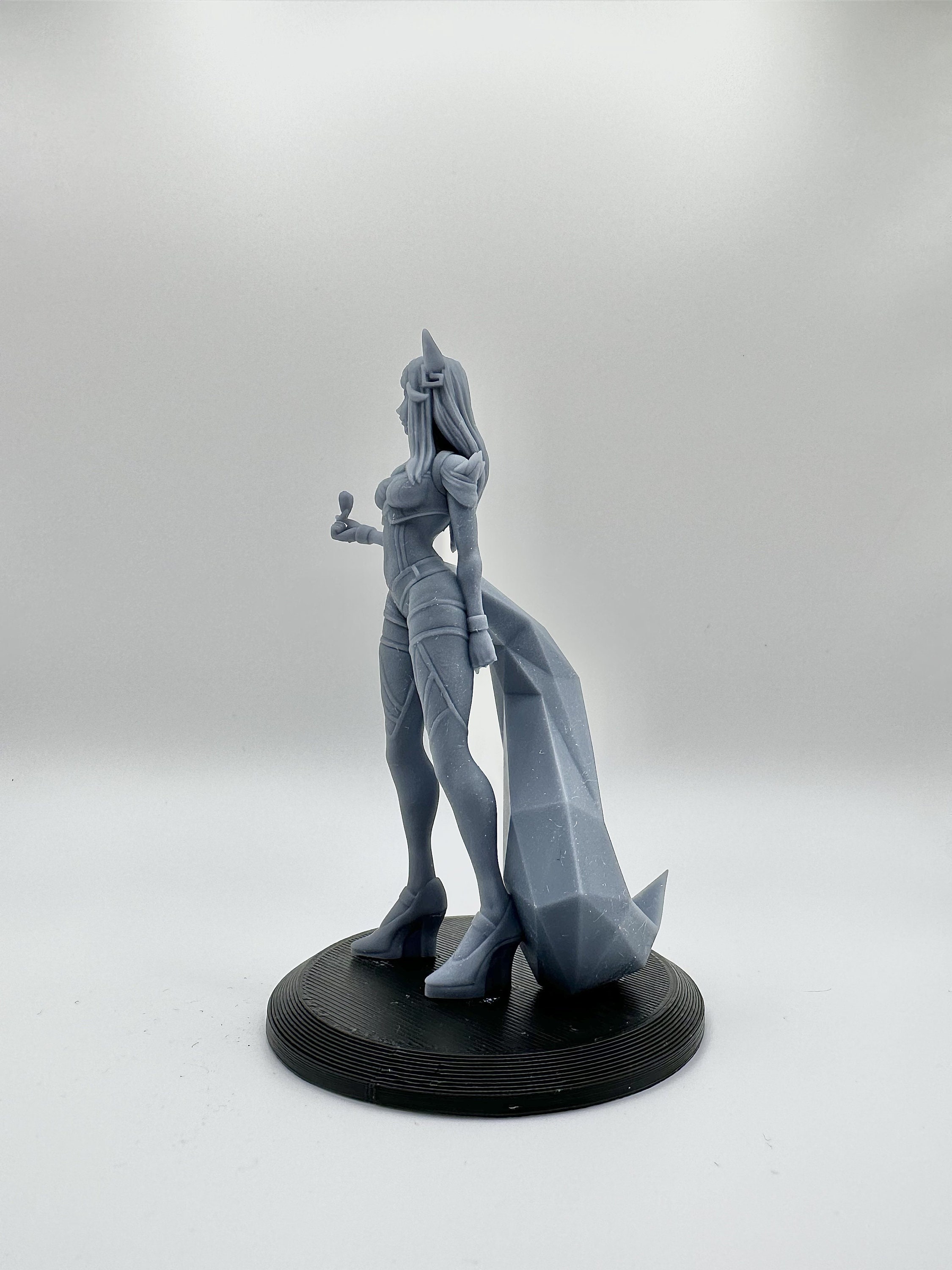 K/DA Ahri Figure League of Legends League of Legends Figure Video Game ...