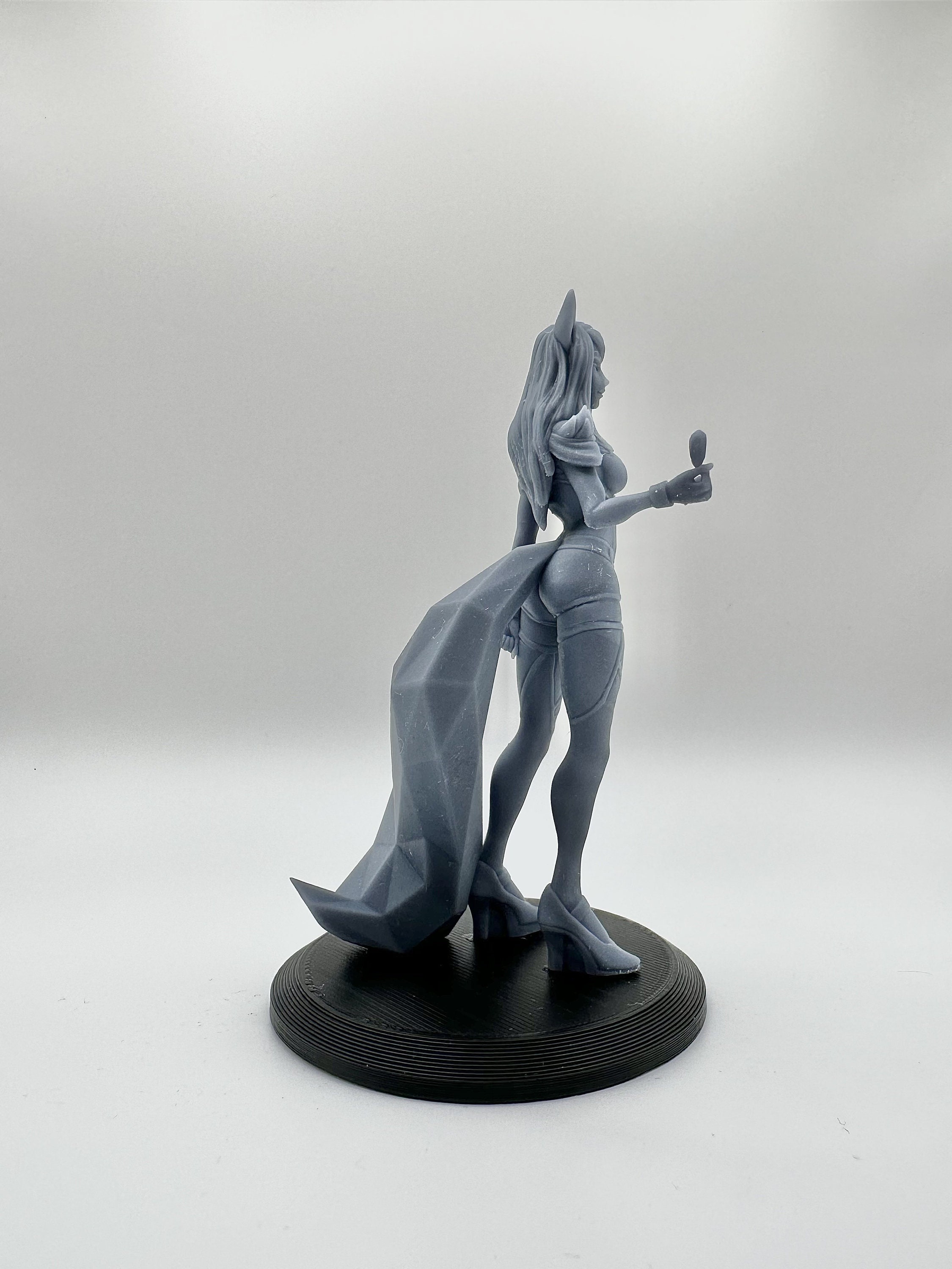 K/DA Ahri Figure League of Legends League of Legends Figure Video Game ...