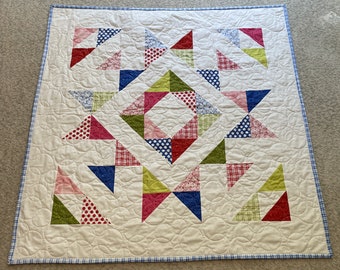 Merry Go Round Scrappy Quilt - Etsy