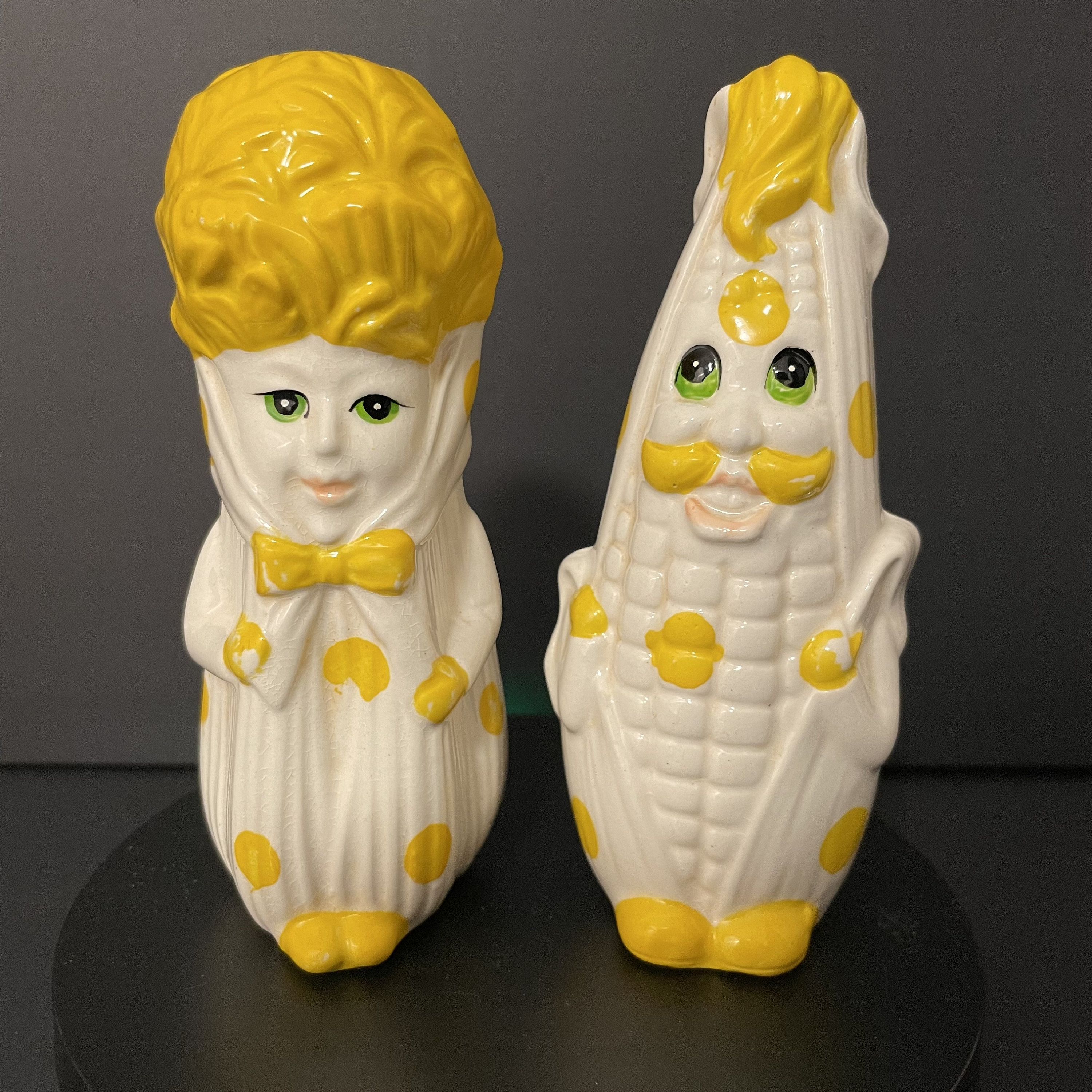 Vintage Retro Large Anthropomorphic Yellow White Salt and Pepper ...