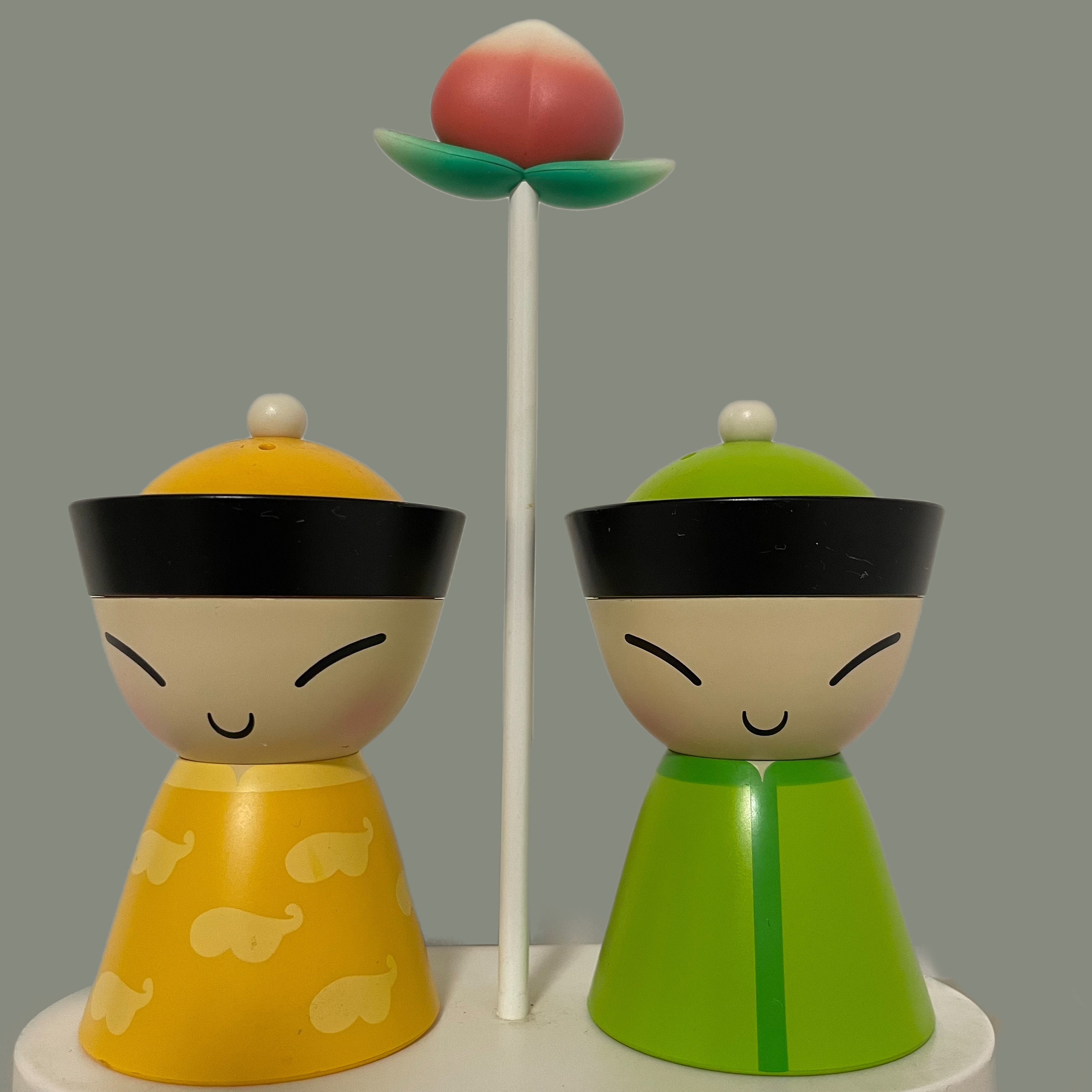 Retro Alessi Mr and Mrs Chin Salt and Pepper Shaker Set, Green and ...