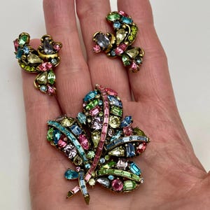 1955 Hollycraft Corp Demi Parure Pastel Baguette Rhinestone Floral ...