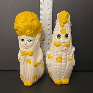 Vintage Retro Large Anthropomorphic Yellow White Salt and Pepper ...