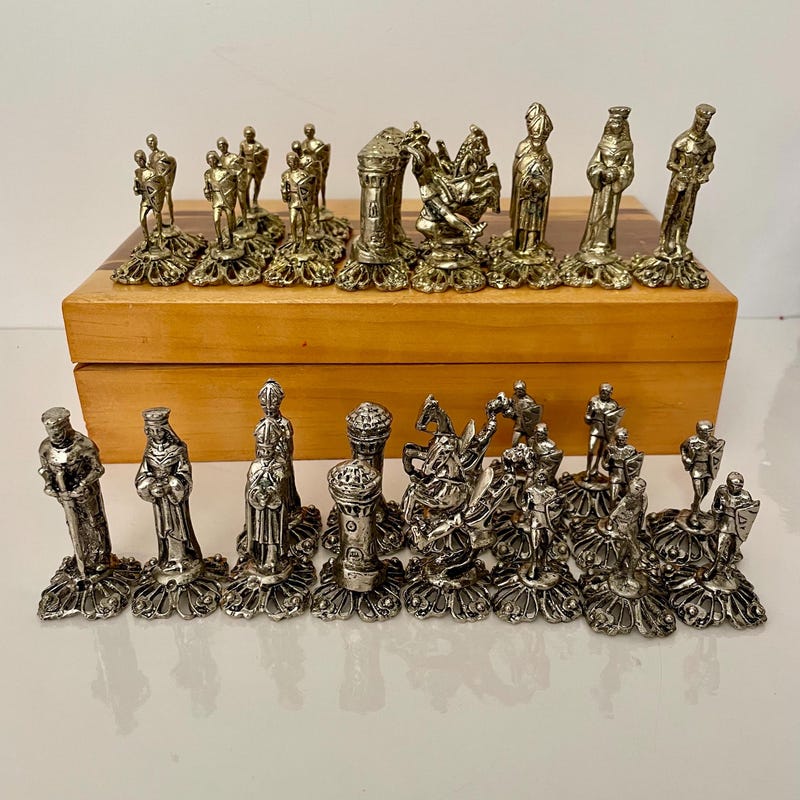 Medieval Chess Set - Etsy