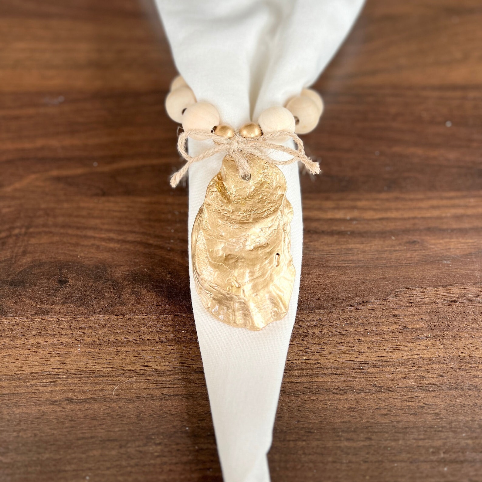 Set of 4 Oyster Shell Napkin Rings for Beach House Green Leaf Print ...