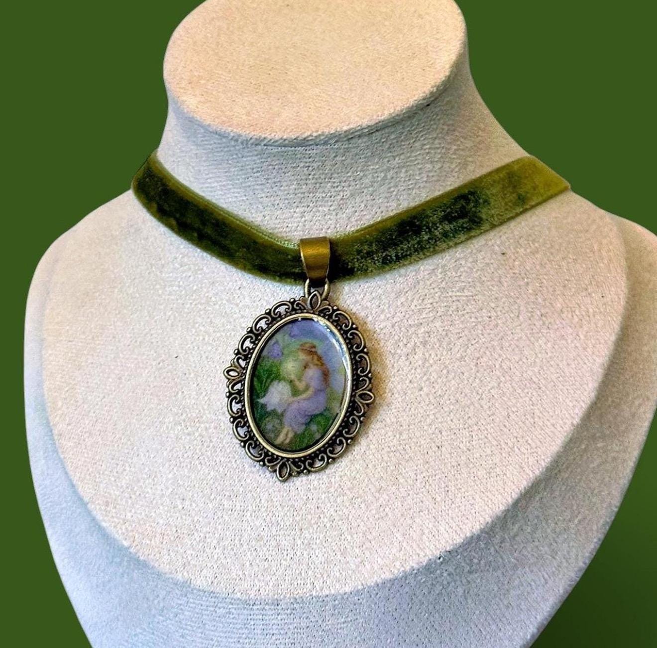 Fairy Cameo Green Velvet Ribbon Choker Necklace – Vintage Style Pendant ...