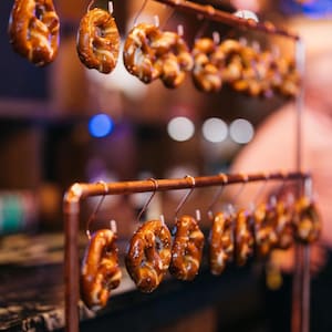 Copper Pretzel Stand – Elevated Food Display for Parties and Weddings ...