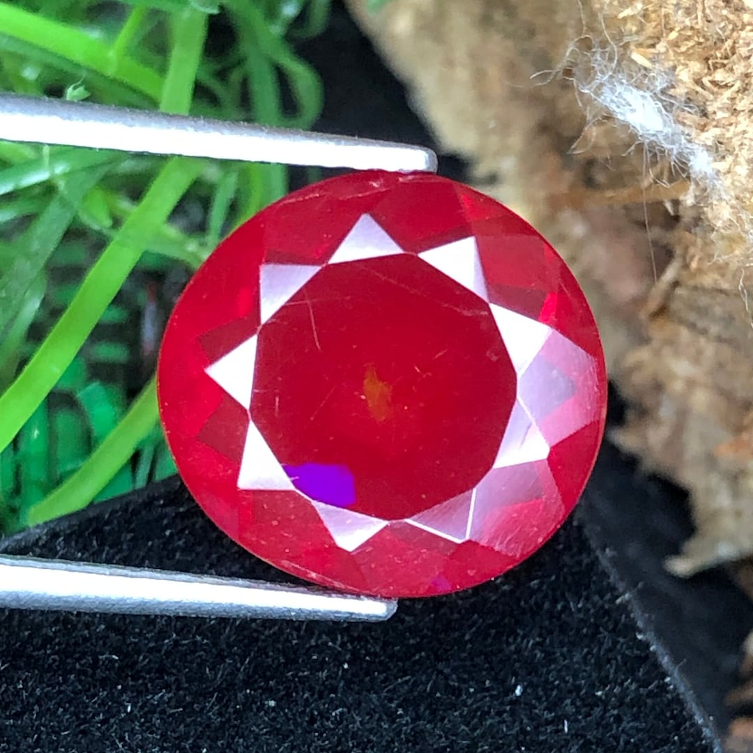 Buy Red Opal Gemstone, 3.10ct. 12x11mm Fatty Oval Cut Ethiopian Opal ...