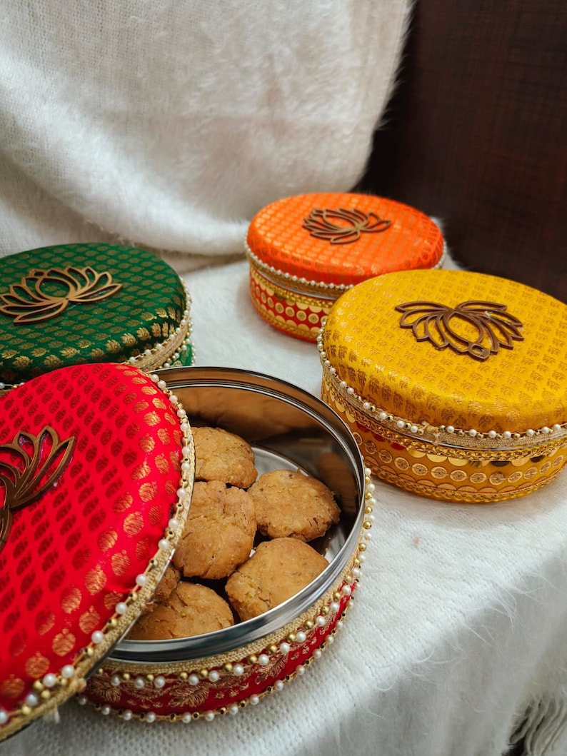 Brocade Steel Box With Lotus Design and Decorative Lace,bulk Steel ...