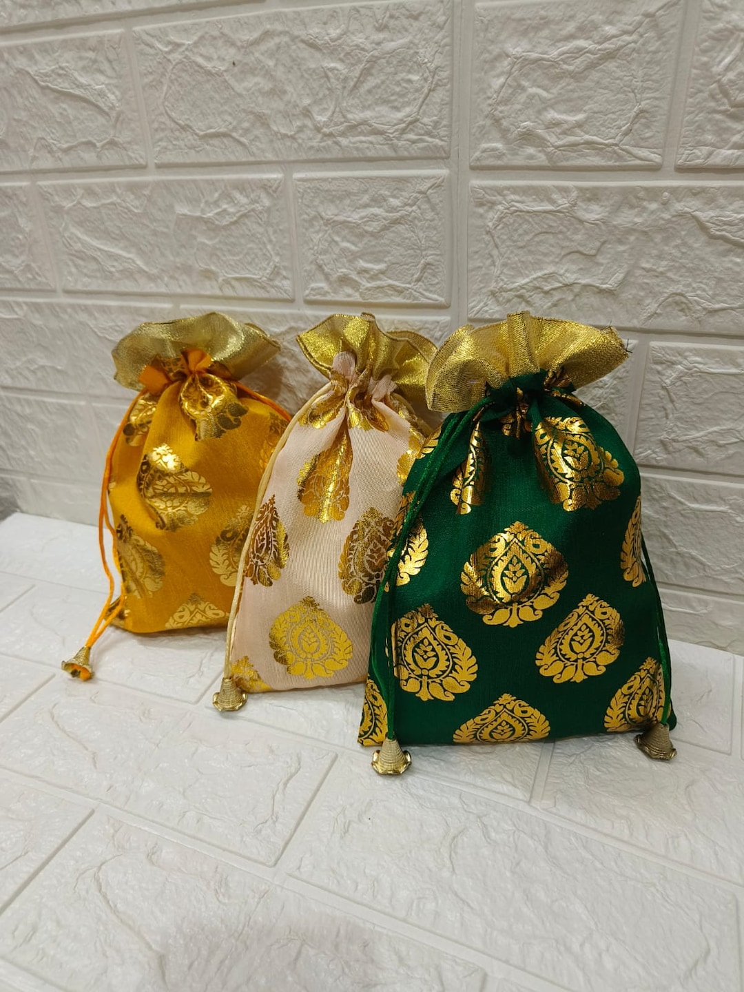 Favor Potli Bag Drawstring Handbag Charming Perfect Wedding Haldi ...