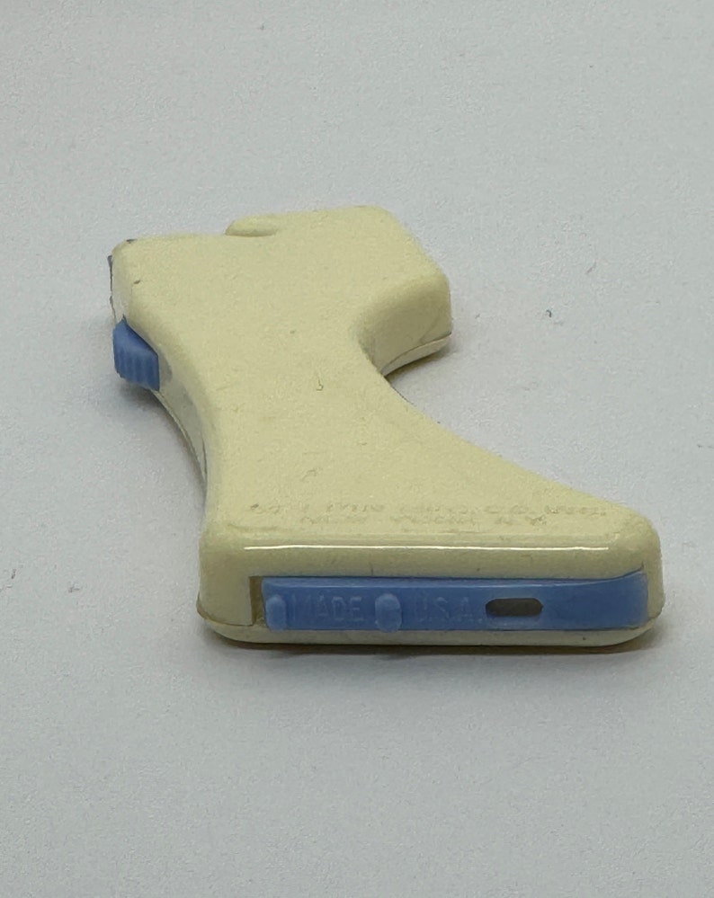 Vintage Thread-a-matic "gem" Needle Threader - Etsy