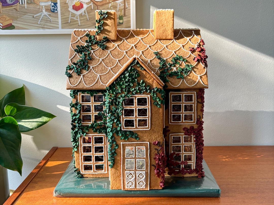 The 2024 Villa - Gingerbread House Template - Etsy