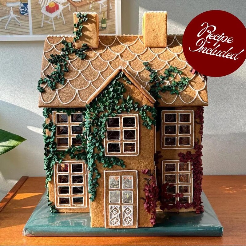 Wicked Themed Gingerbread House - Etsy Canada