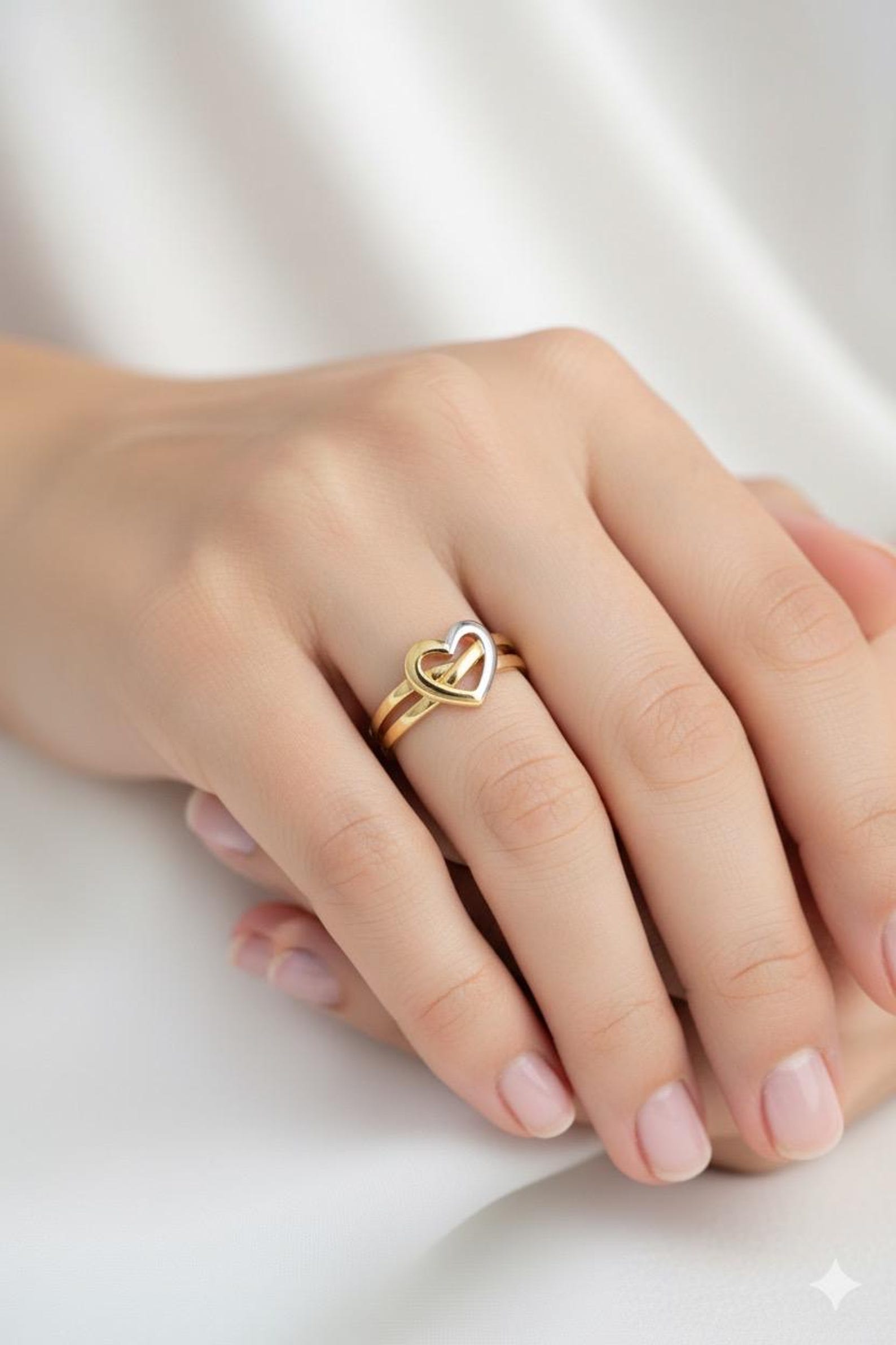 14k Solid Gold Two Tone Heart Ring Size 7 - Etsy