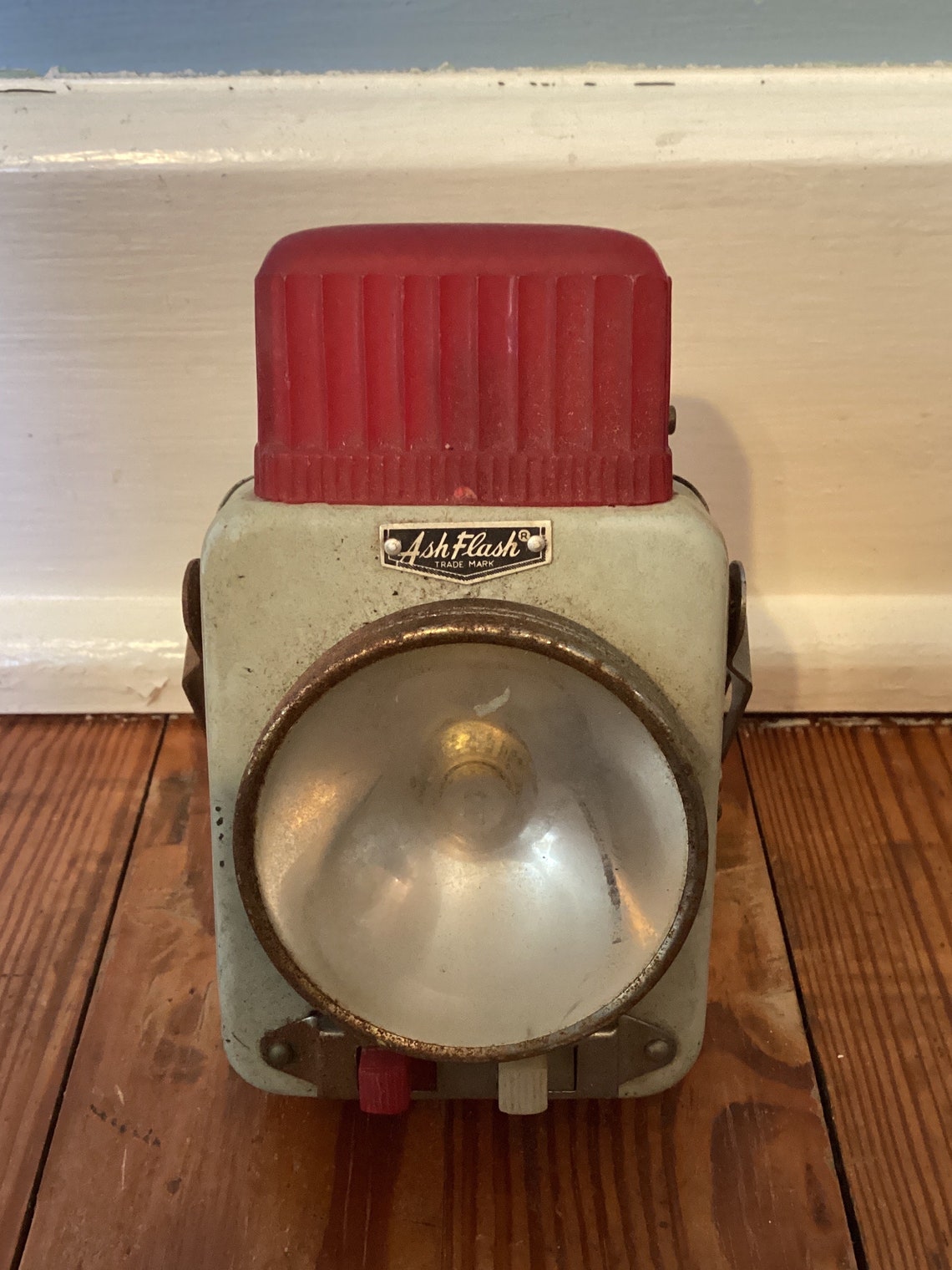 Vintage Ash Flash Lantern/ Flashlight - Etsy