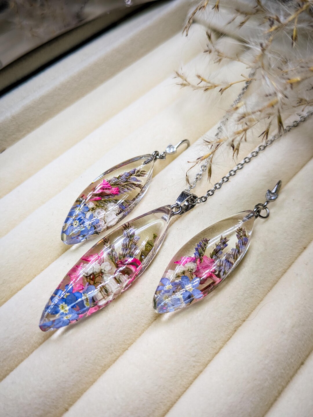 Pressed Wildflower Resin Jewelry Set – Handmade Botanical Necklace ...