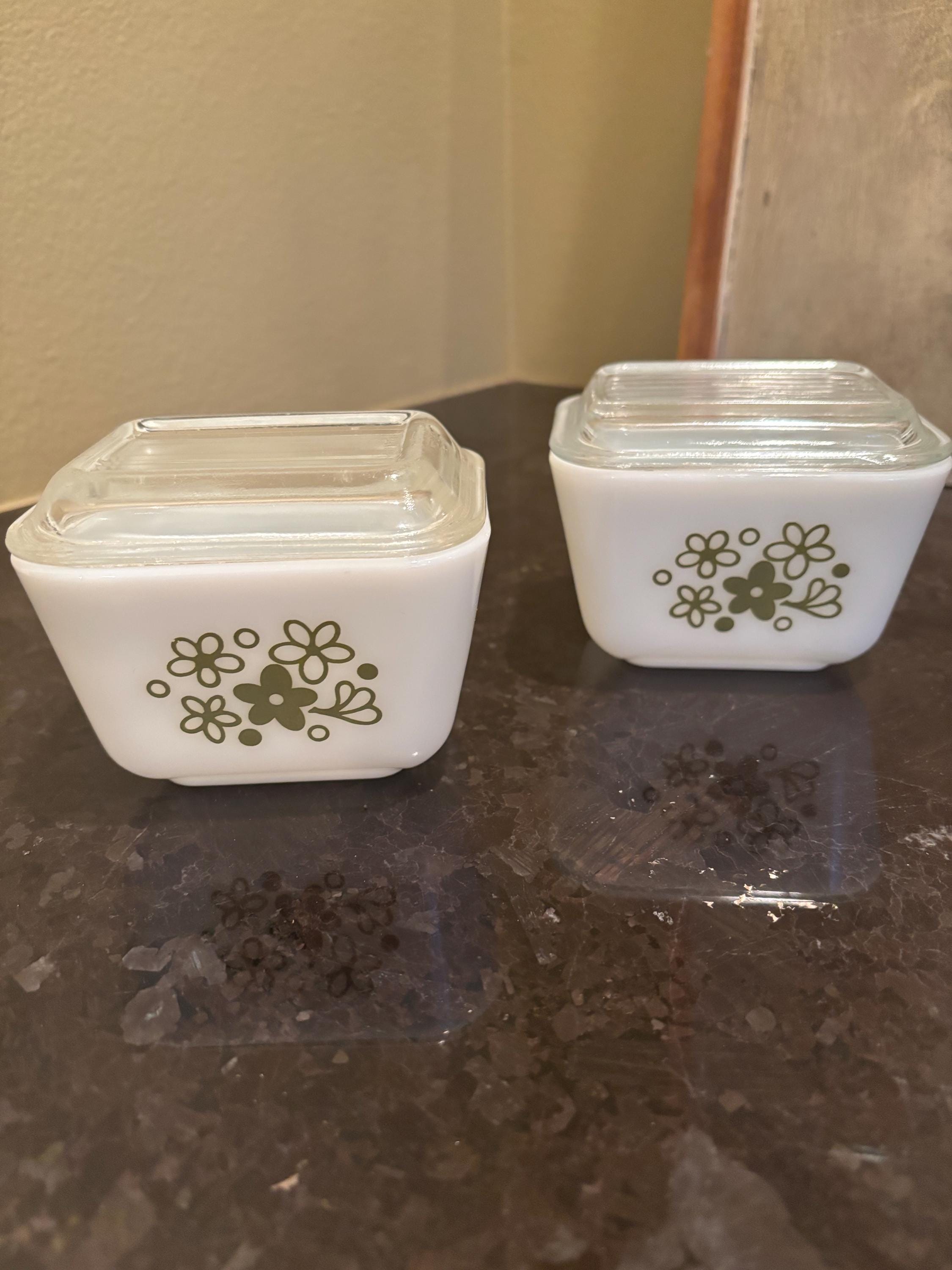 2 Vintage Pyrex Spring Blossom/crazy Daisy 501 Refrigerator Dishes - Etsy
