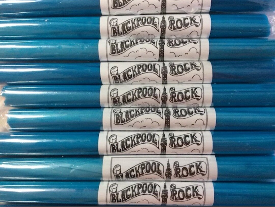 Huge Gift Box of 100 Sticks of Traditional Blackpool Seaside Rock ...