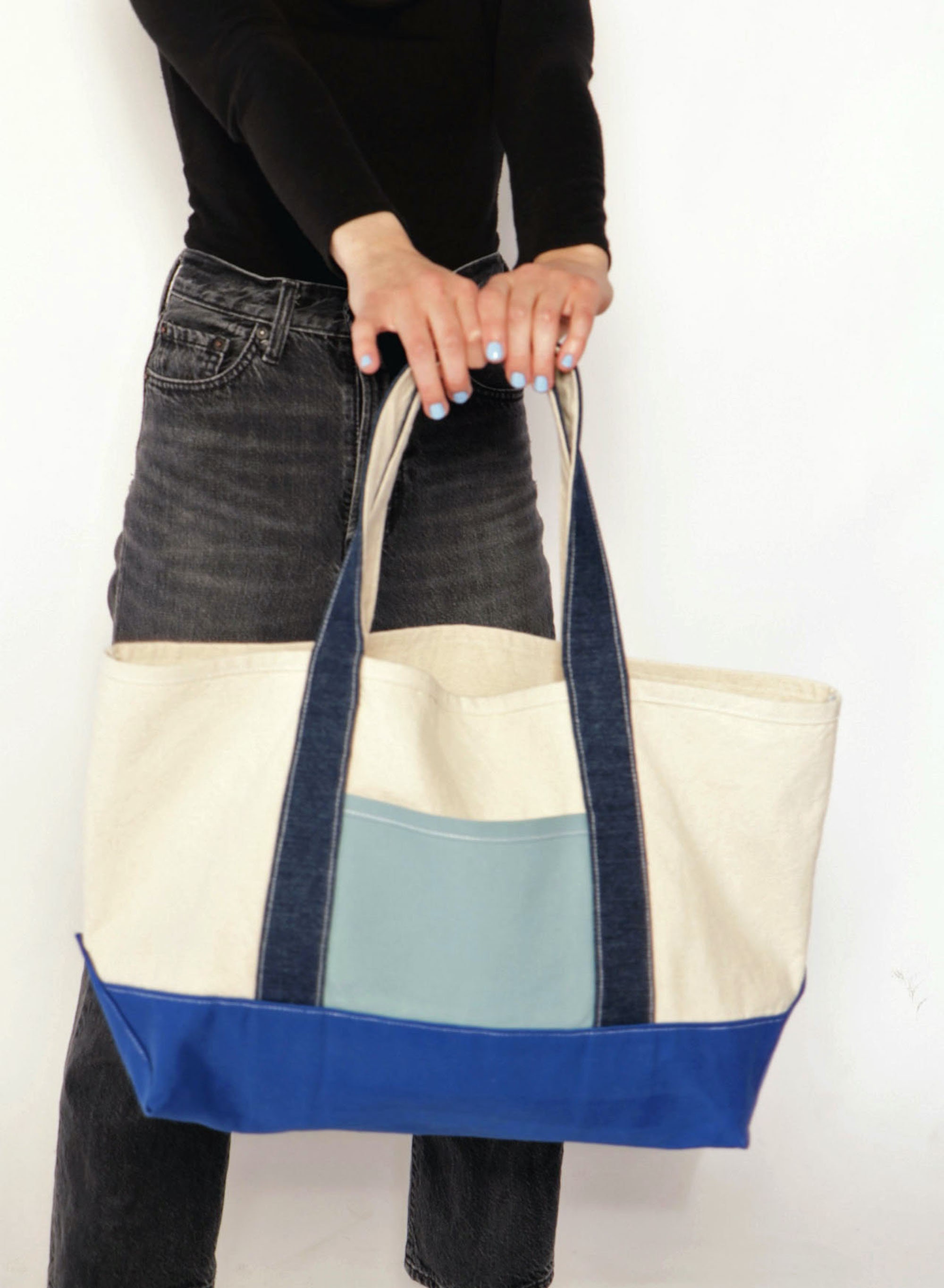 Neighborhood Day Tote, Canvas Tote Bag Sewing Pattern, Confident ...