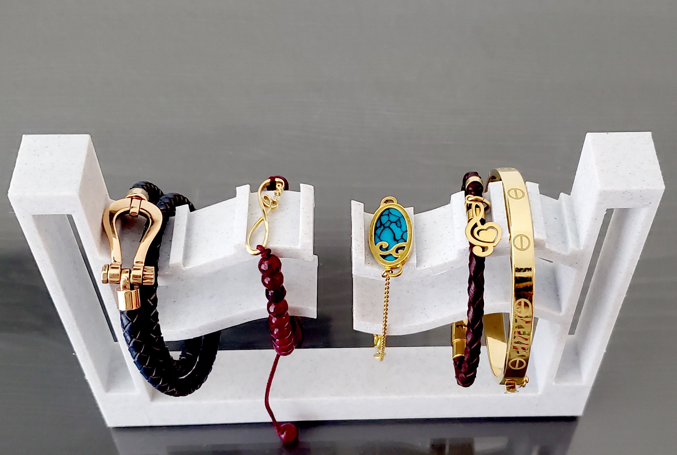 Bracelet Display | Stylish Marble-like Bracelet Holder and Organizer ...