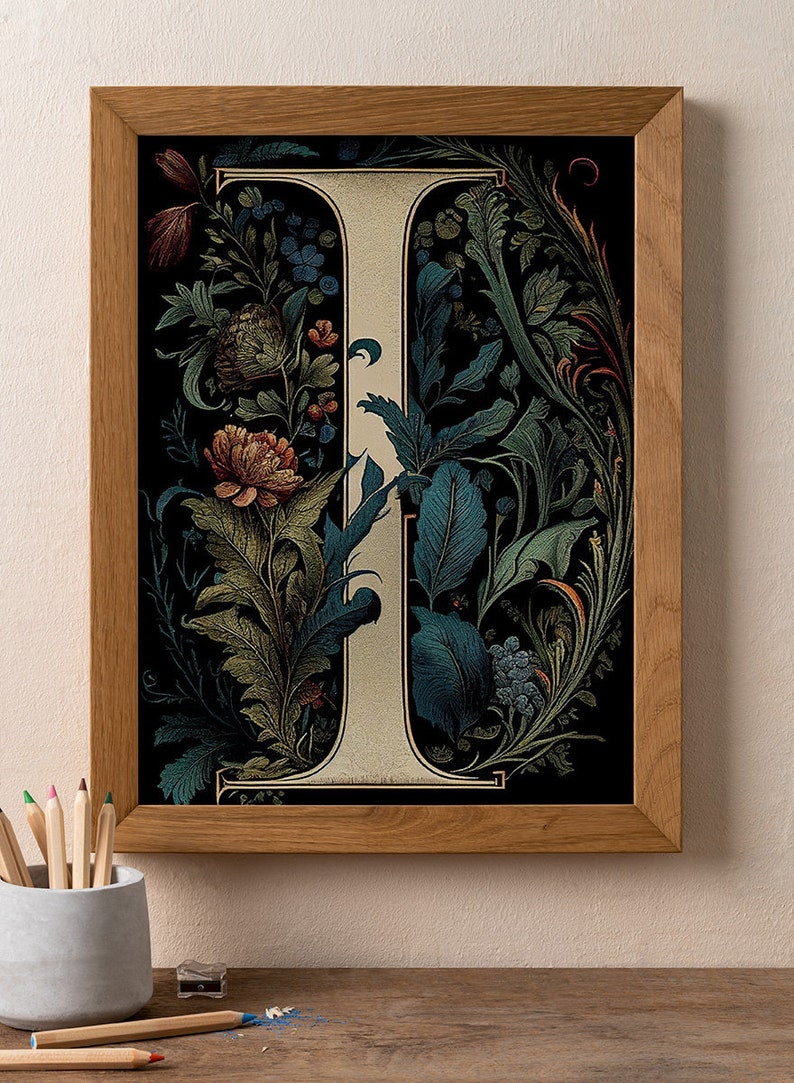 Illuminated Manuscript | Letter I Initial With Classic Flourish | GREAT ...