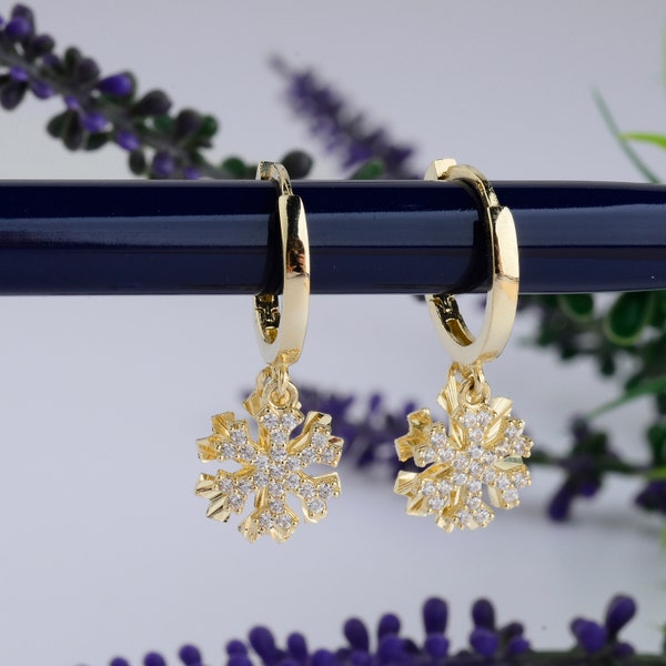 Snowflake Earrings - Etsy