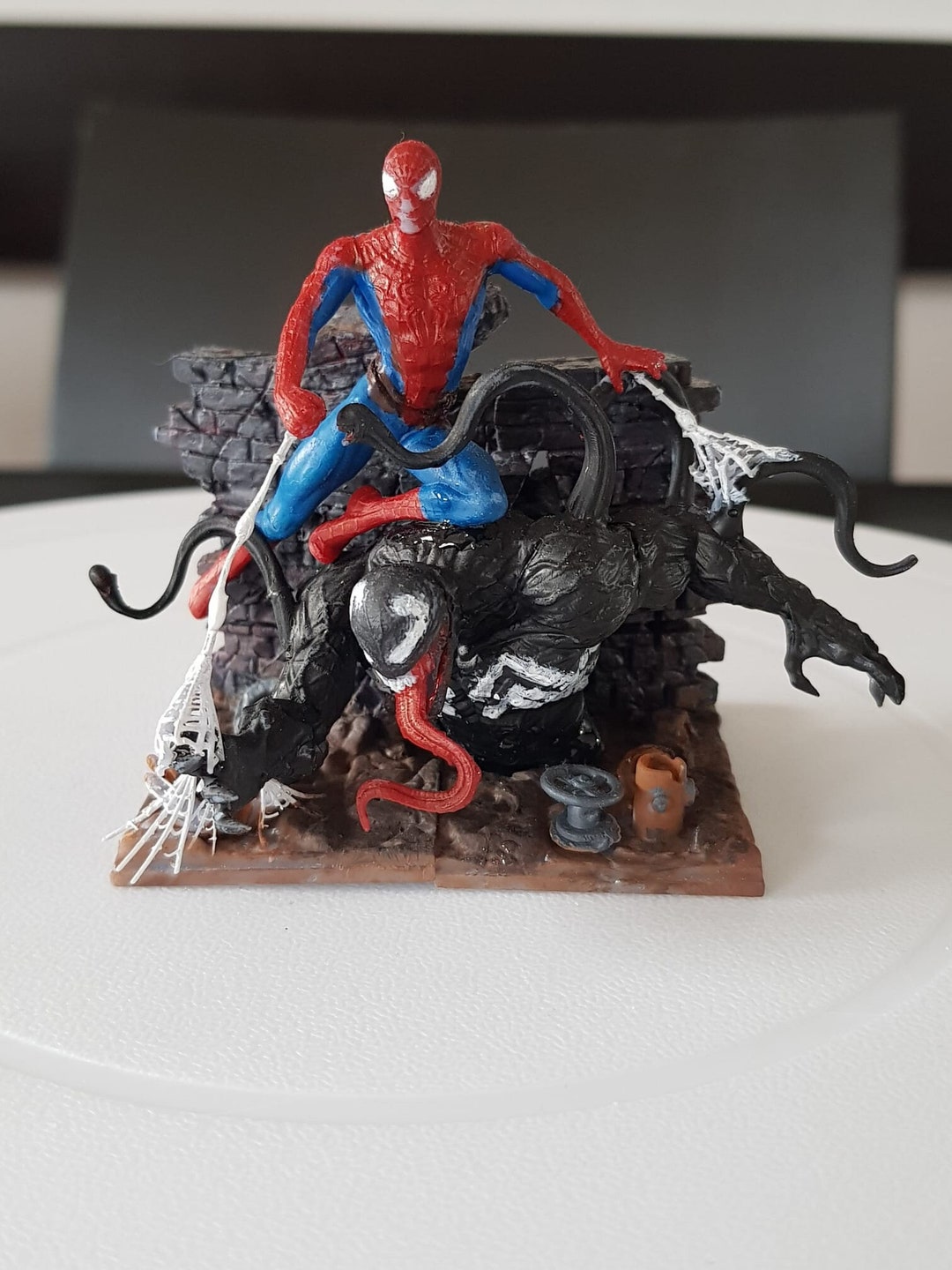 Spiderman Vs Venom Etsyde