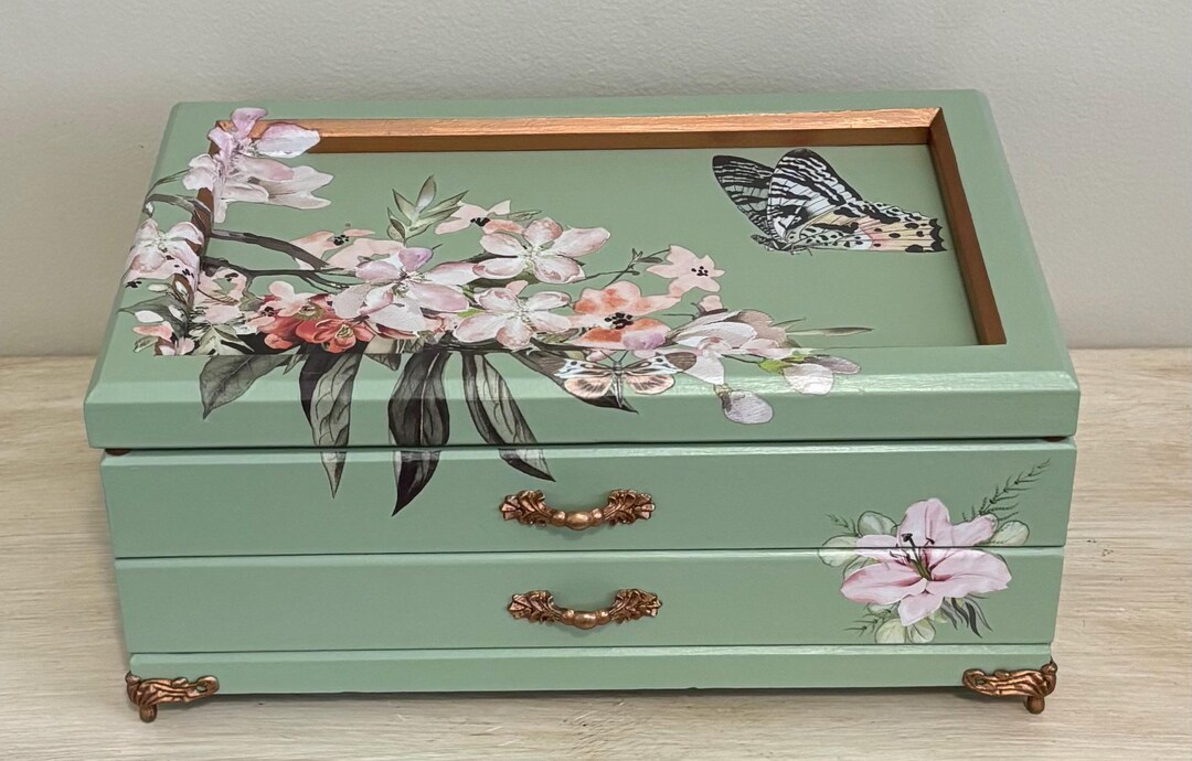 Hand Painted Jewelry Box, Green Jewelry Box, Sage Green Jewelry Box ...