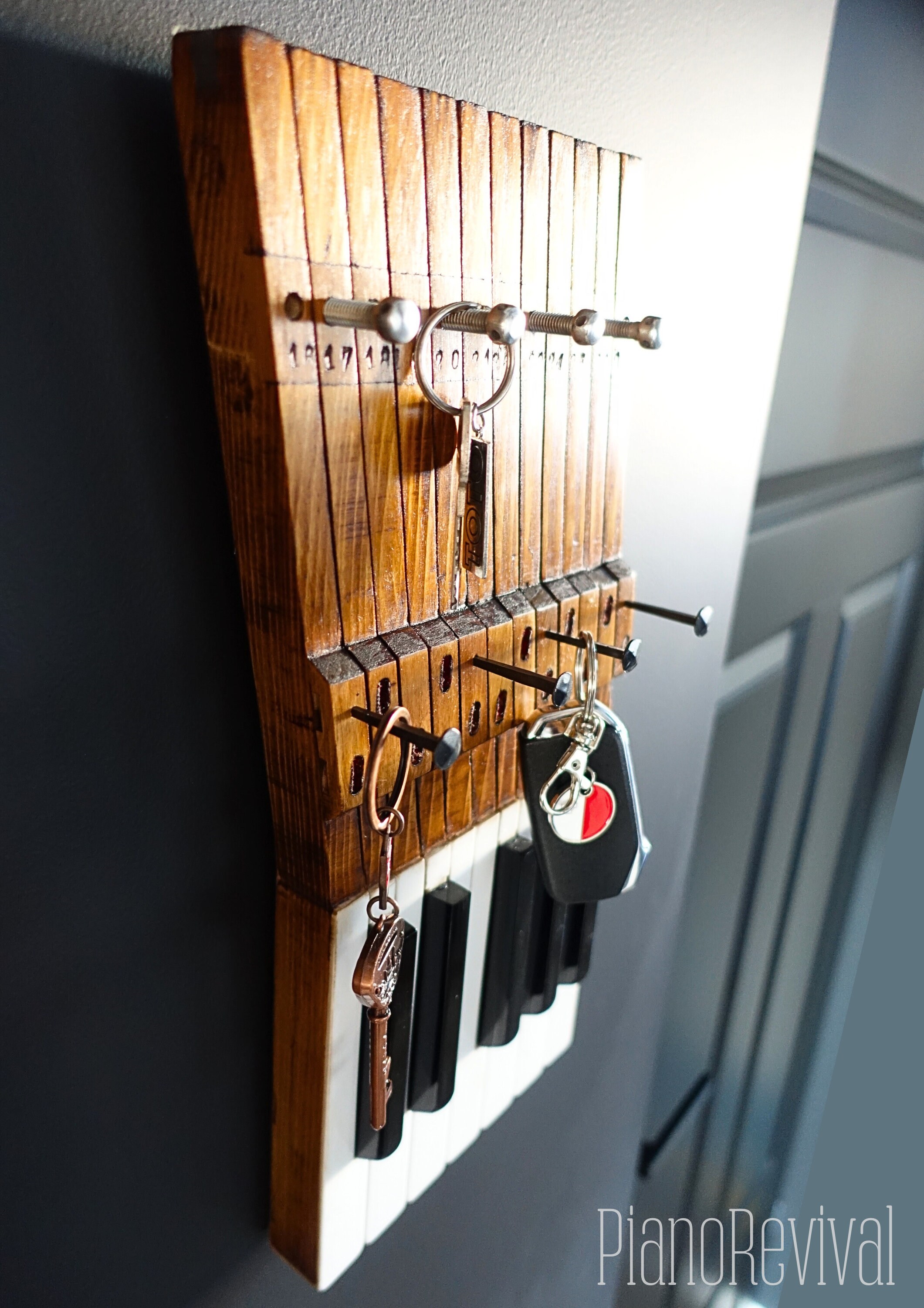 Repurposed Piano Keys Music-inspired Eco-friendly Key Holder Vintage ...