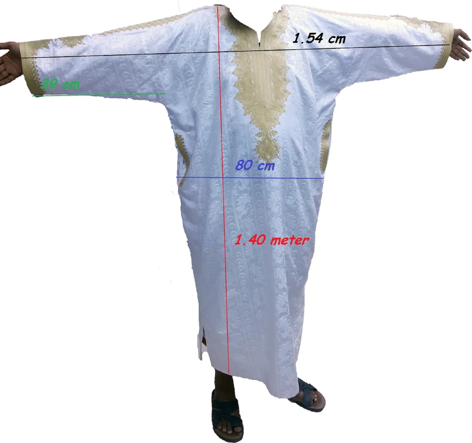 The Dar'a: Traditional Attire for Men in the Moroccan Sahara, Dar'a ...