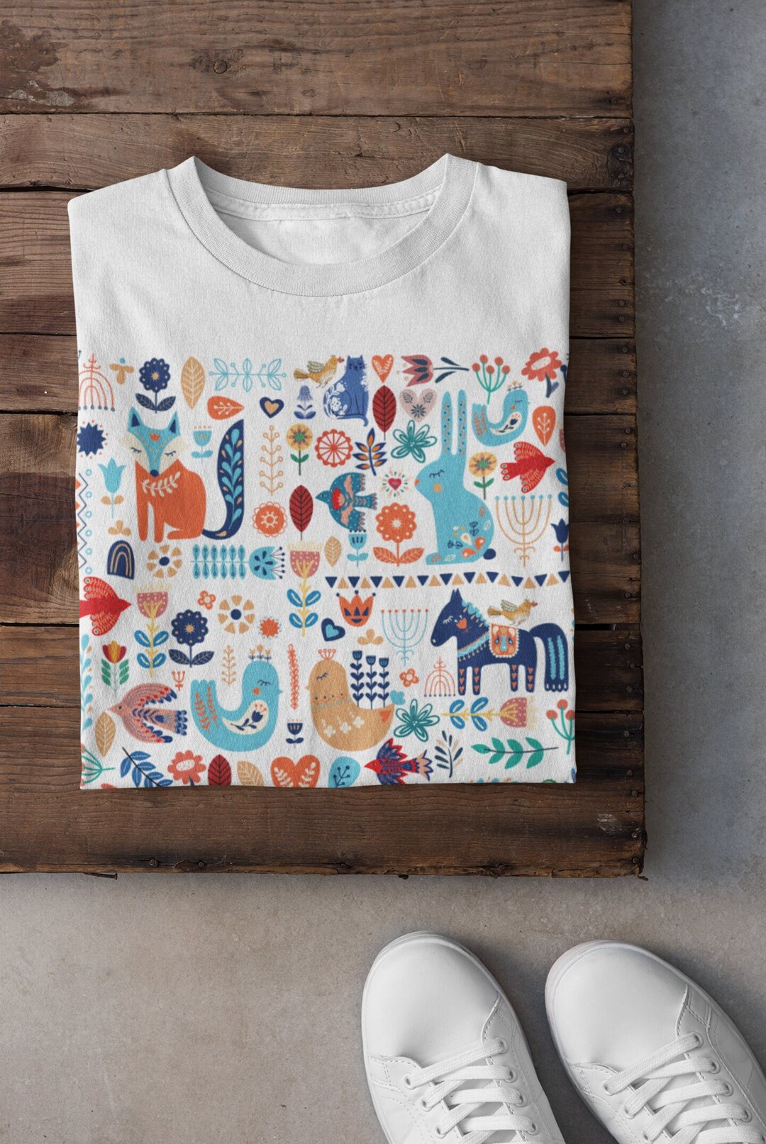Unisex Folklore Pattern T-shirt, Traditional Design T-shirt, Ethnic ...