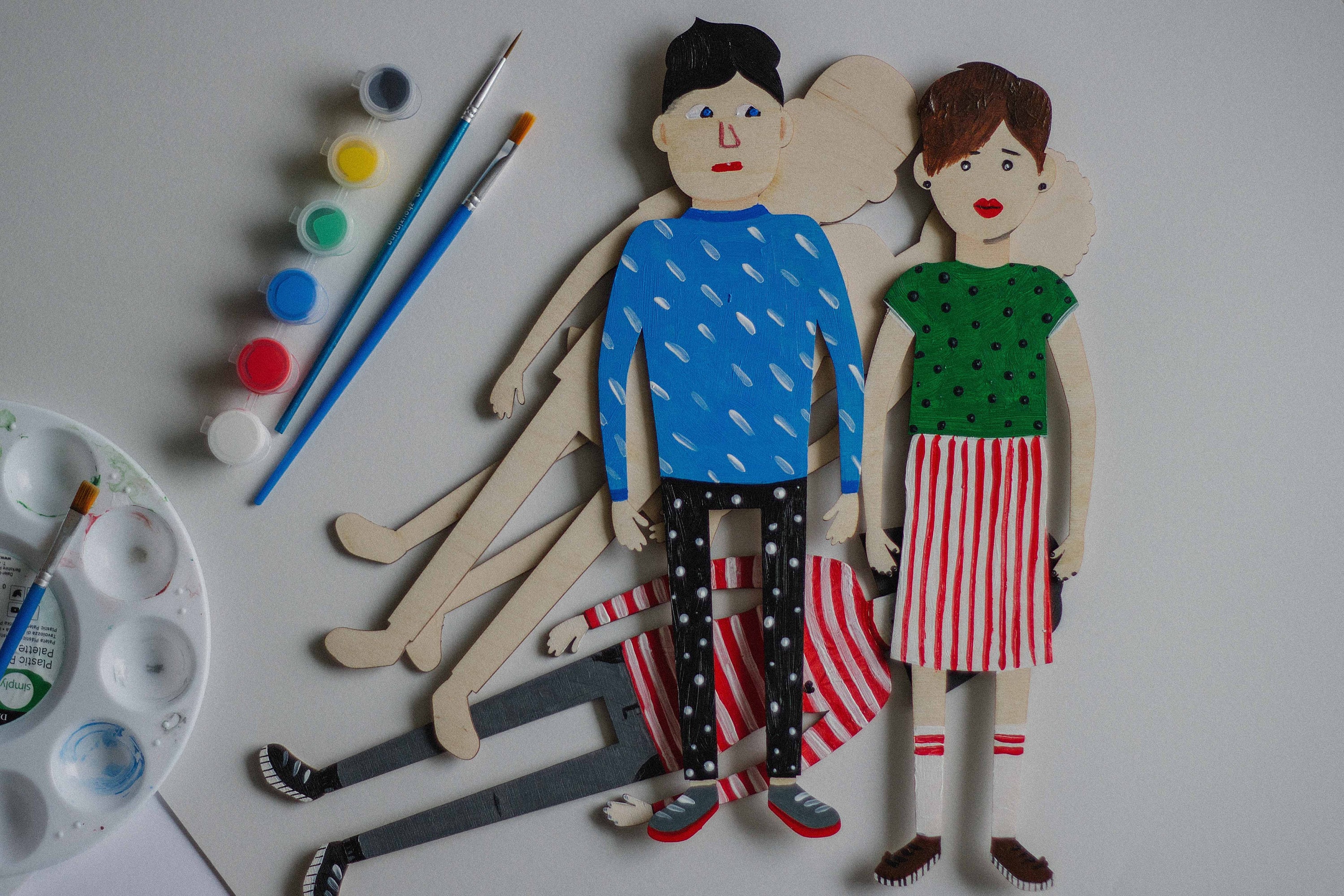 DIY Wooden People for Drawing. Craft Kit for Kids. Paints and Brushes ...