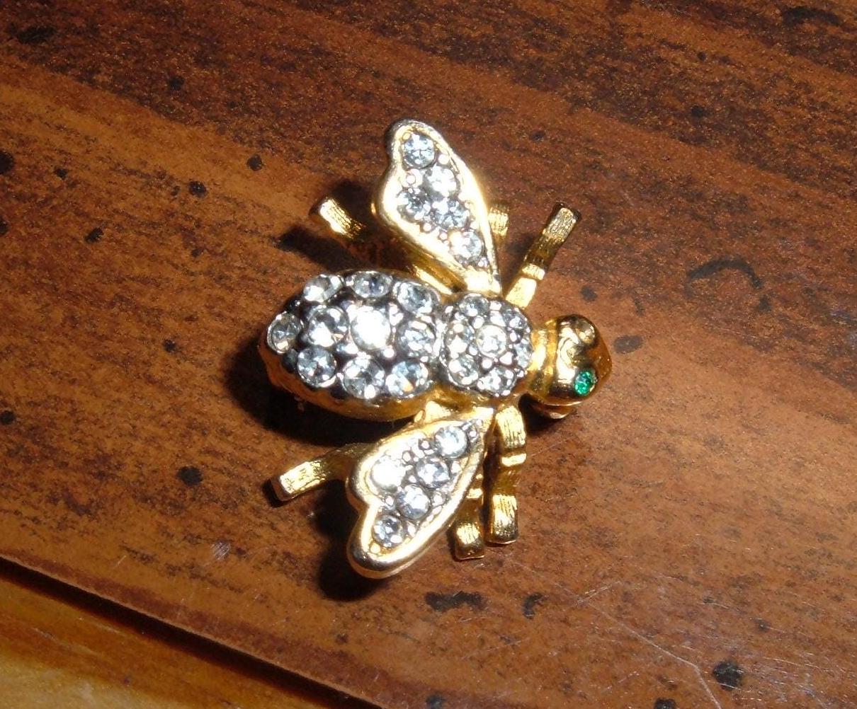 Joan Rivers Bee Pin - Etsy Joan Rivers Bee Pin - Etsy
