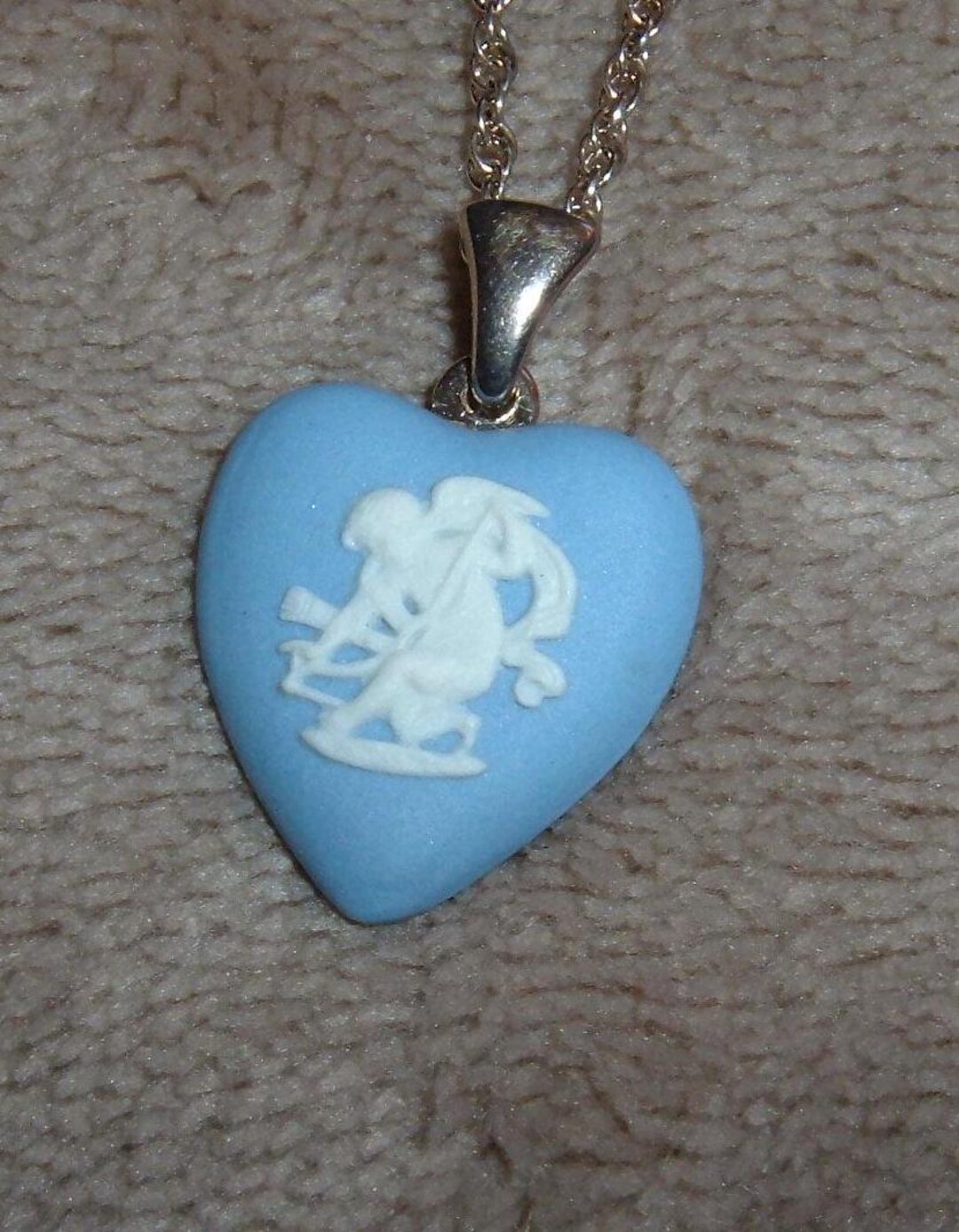 Vintage Authentic Wedgwood Cupid in Heart Cameo "made in England" and ...