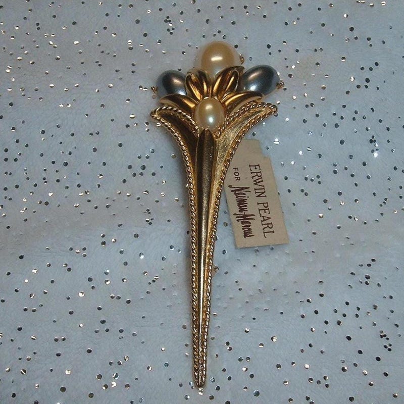 Erwin Pearl Brooch - Etsy
