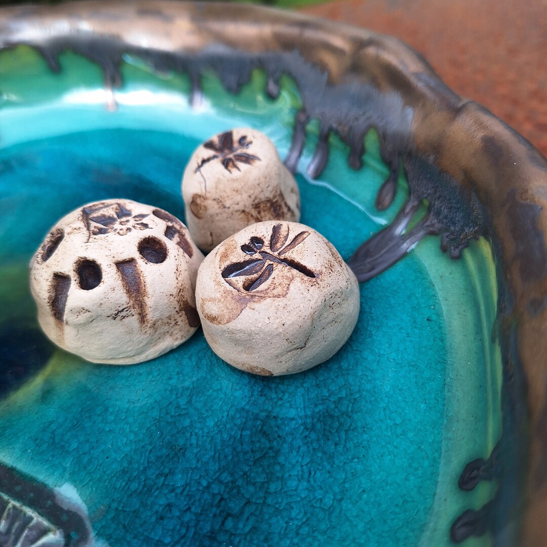 Drinking Stones for Bird, Insect and Bee Troughs, 3 Pieces Small, 3 Cm ...