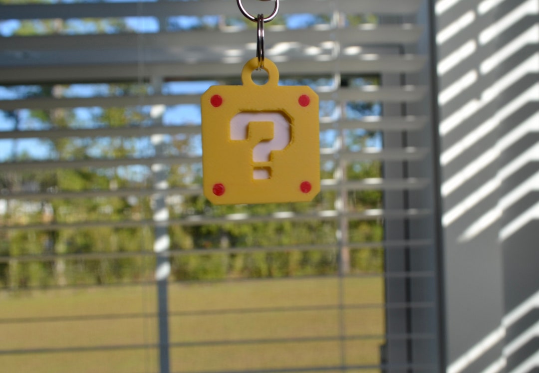 Super Mario Bros Yellow Box Keychain/keyring - Party Favor for Birthday ...